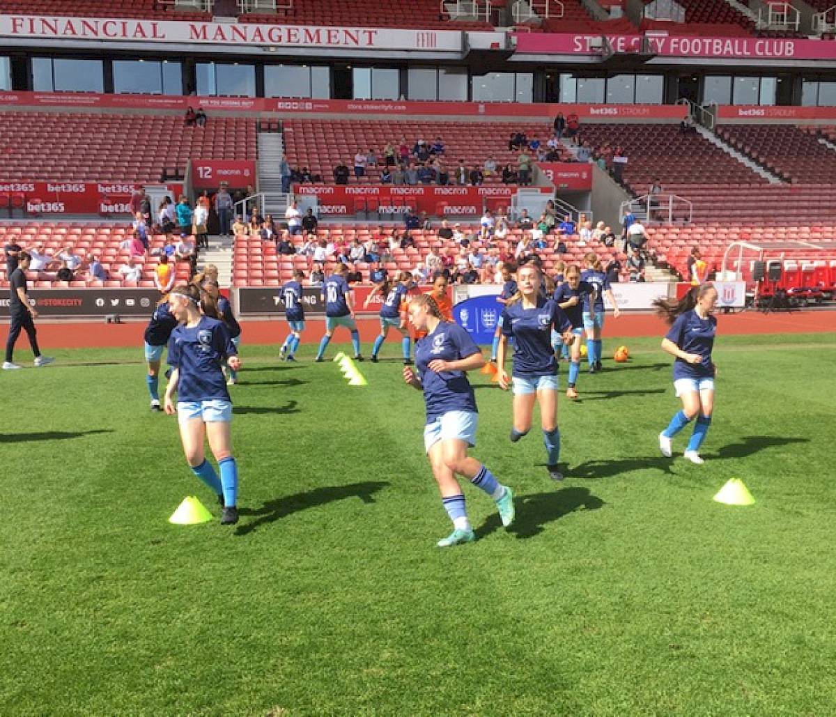 Photos from the ESFA U14 Girls Final (2) - Kent Schools' FA
